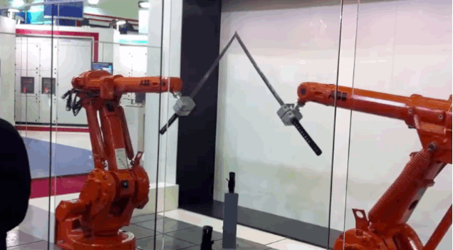 Planeta Inquietante: Robots y katanas