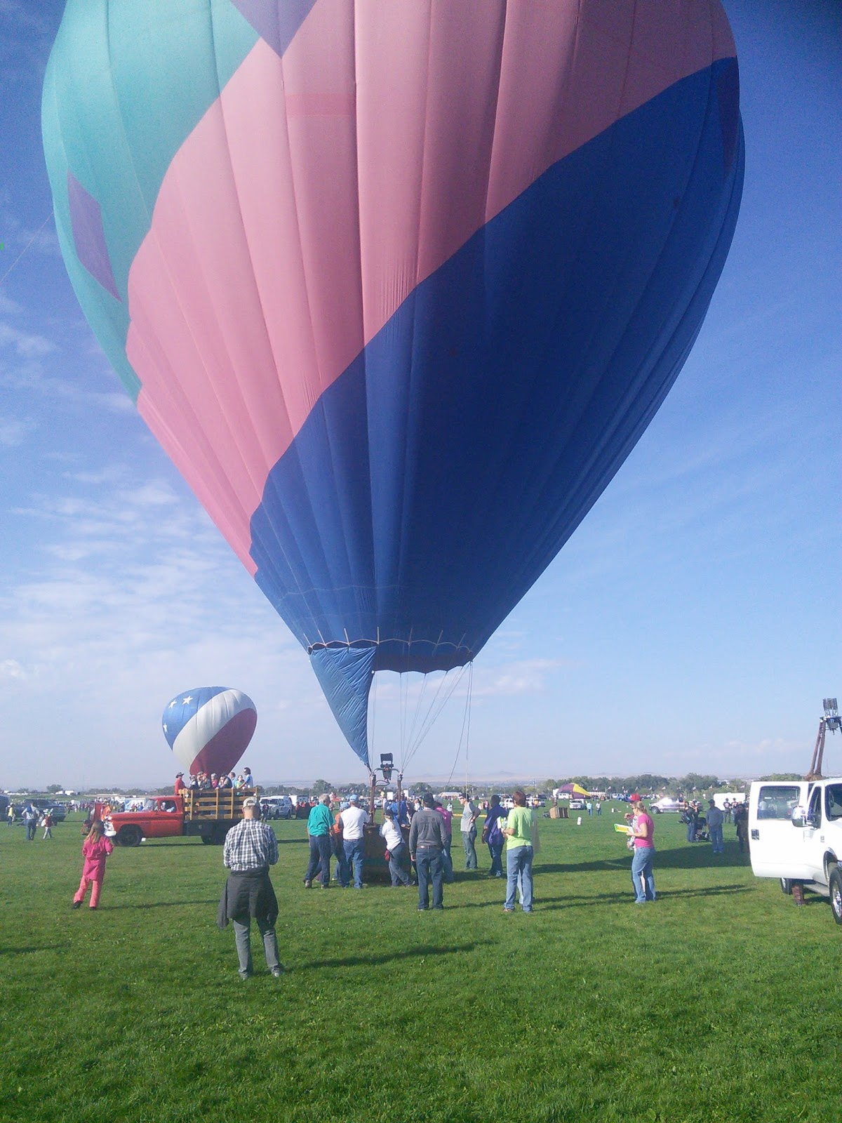 Yes this is how close you can get to the balloons.