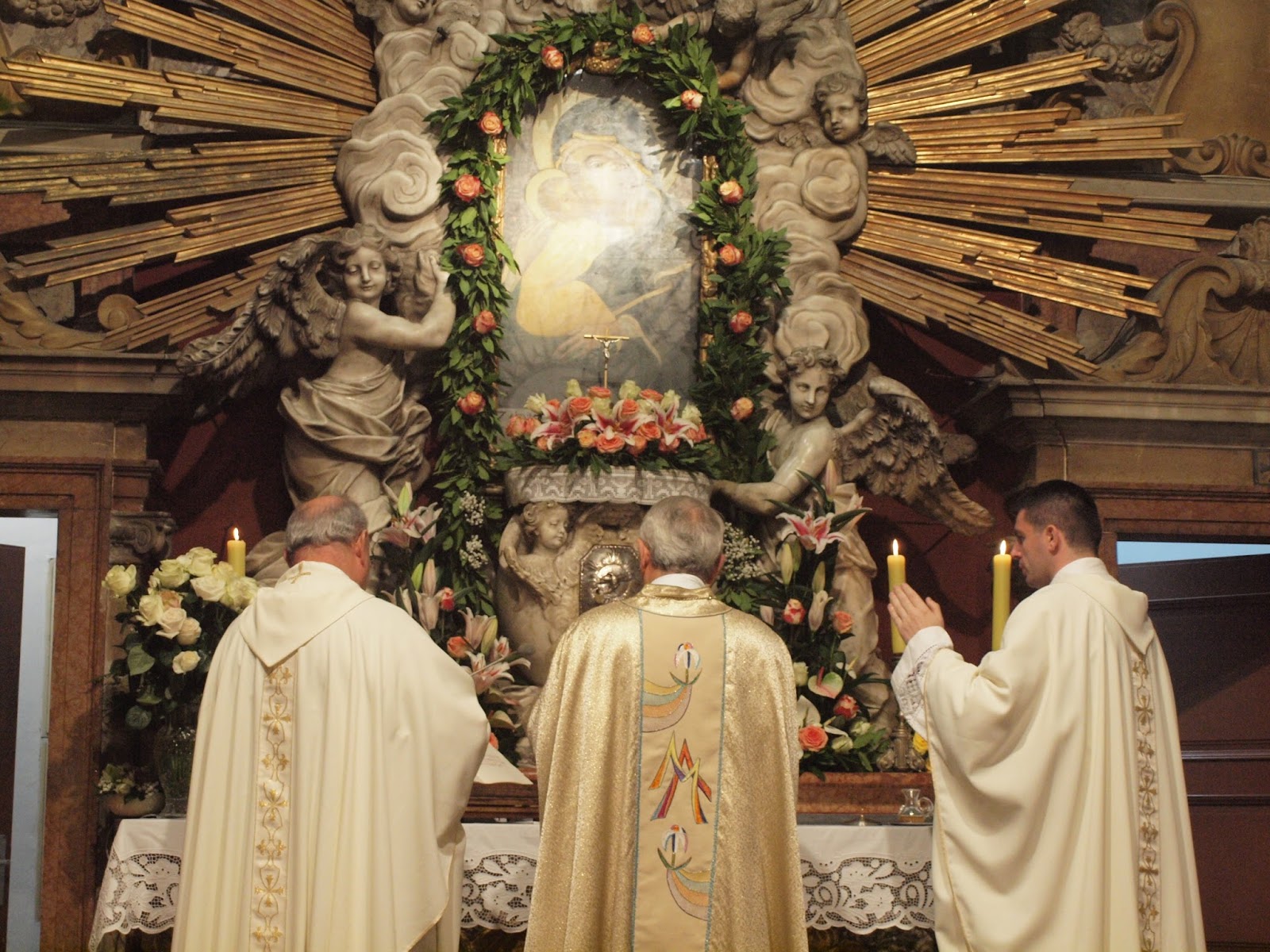 New Liturgical Movement: Ad Orientem - How It’s Going