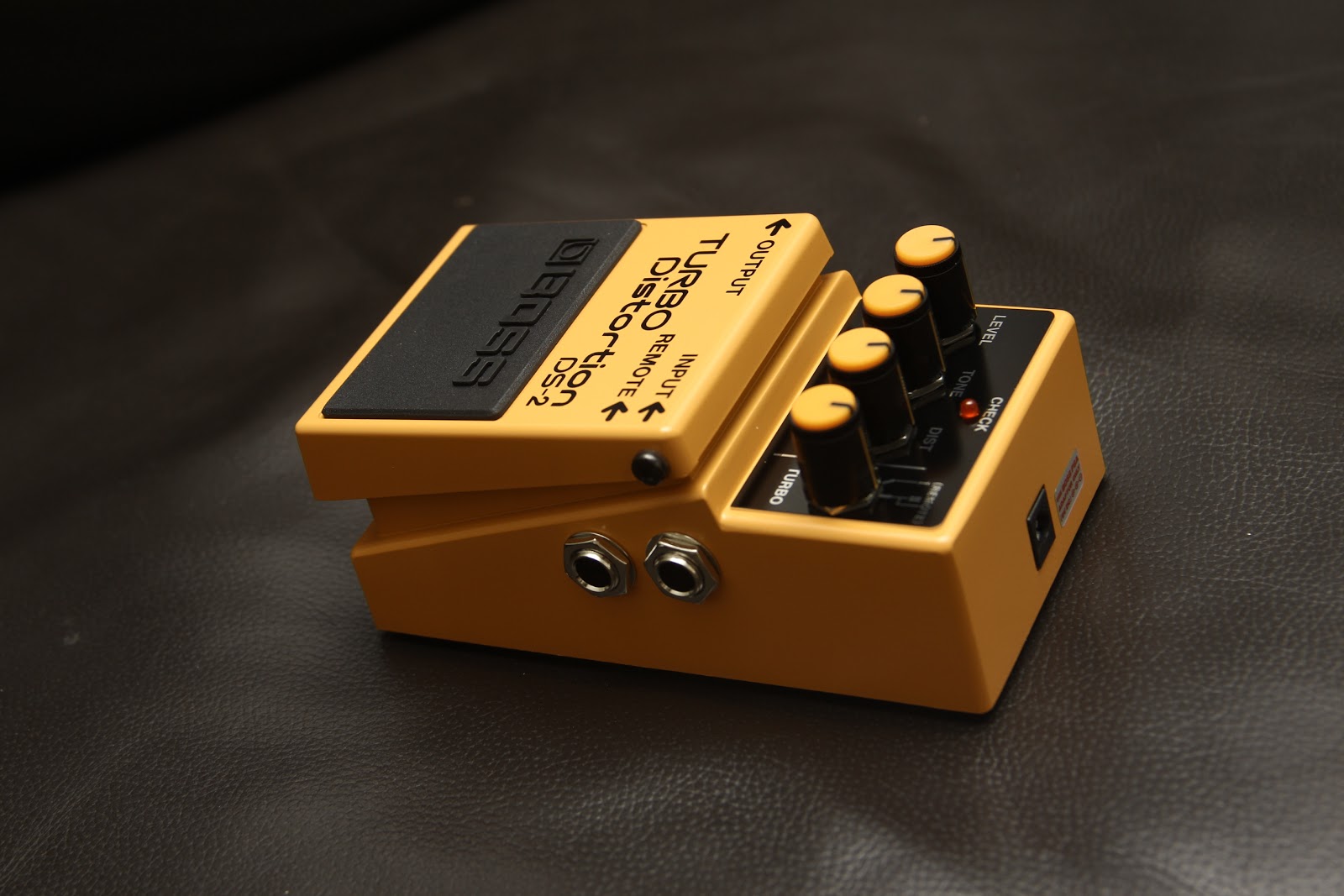 BOSS Turbo Distortion DS2
