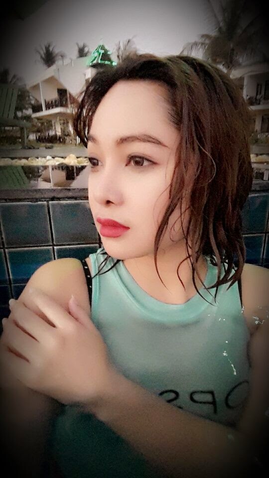 Moe Yu San's Attractive Fashion On Ngwe Saung Beach