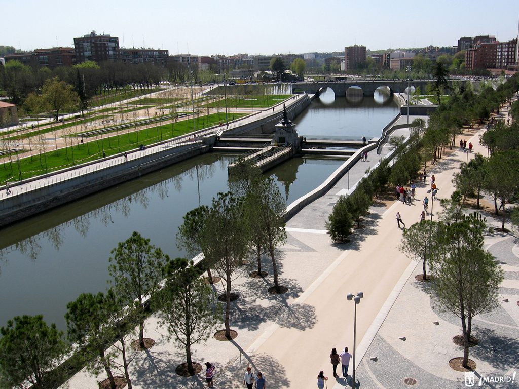 Juegos infantiles en el proyecto Madrid Río / Madrid Río Playgrounds ...