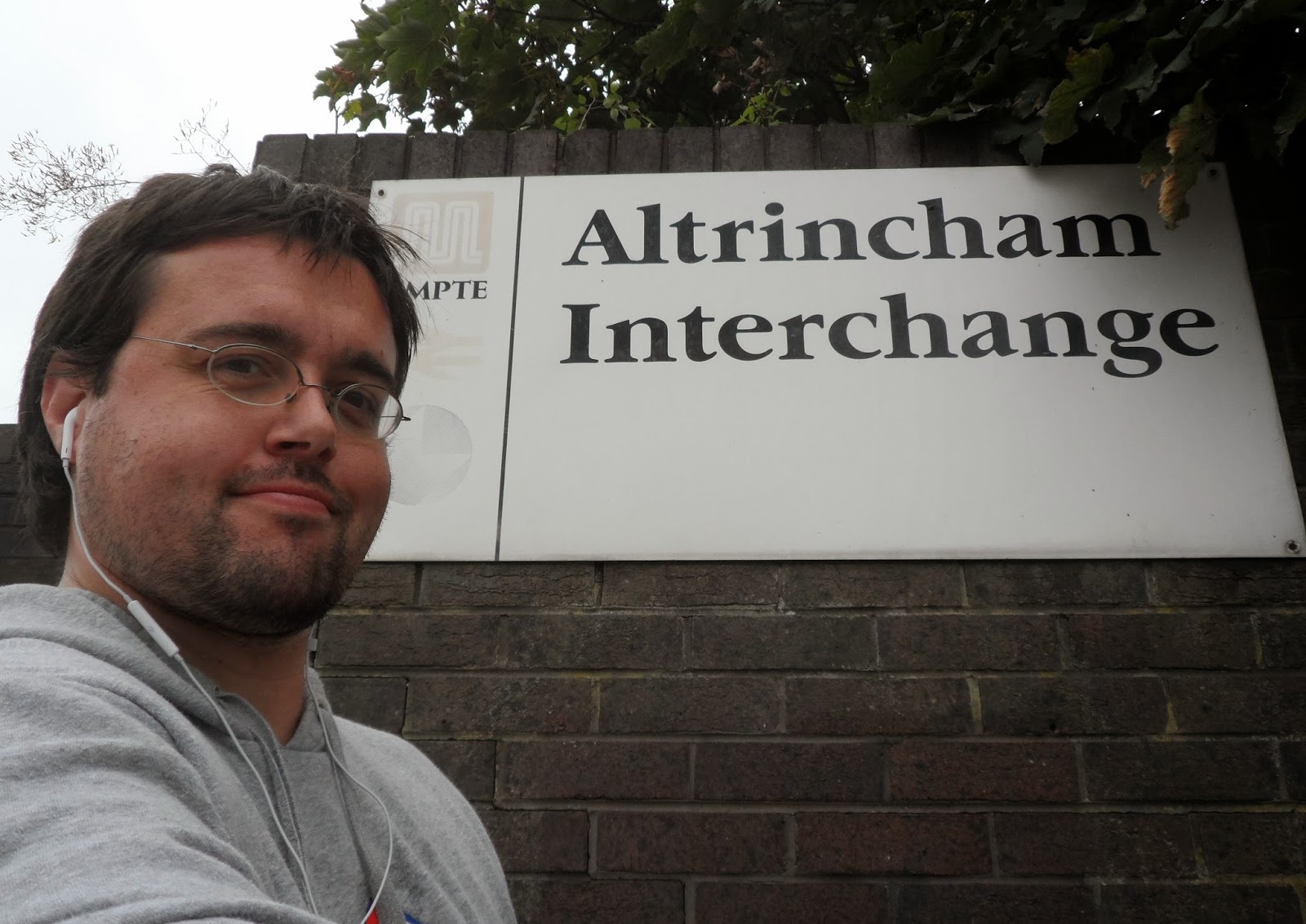 round the rails we go: Content Warning