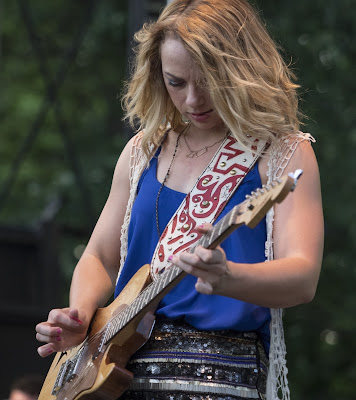kcjazzlark: Molly Hammer and Samantha Fish at Jazz in the Woods