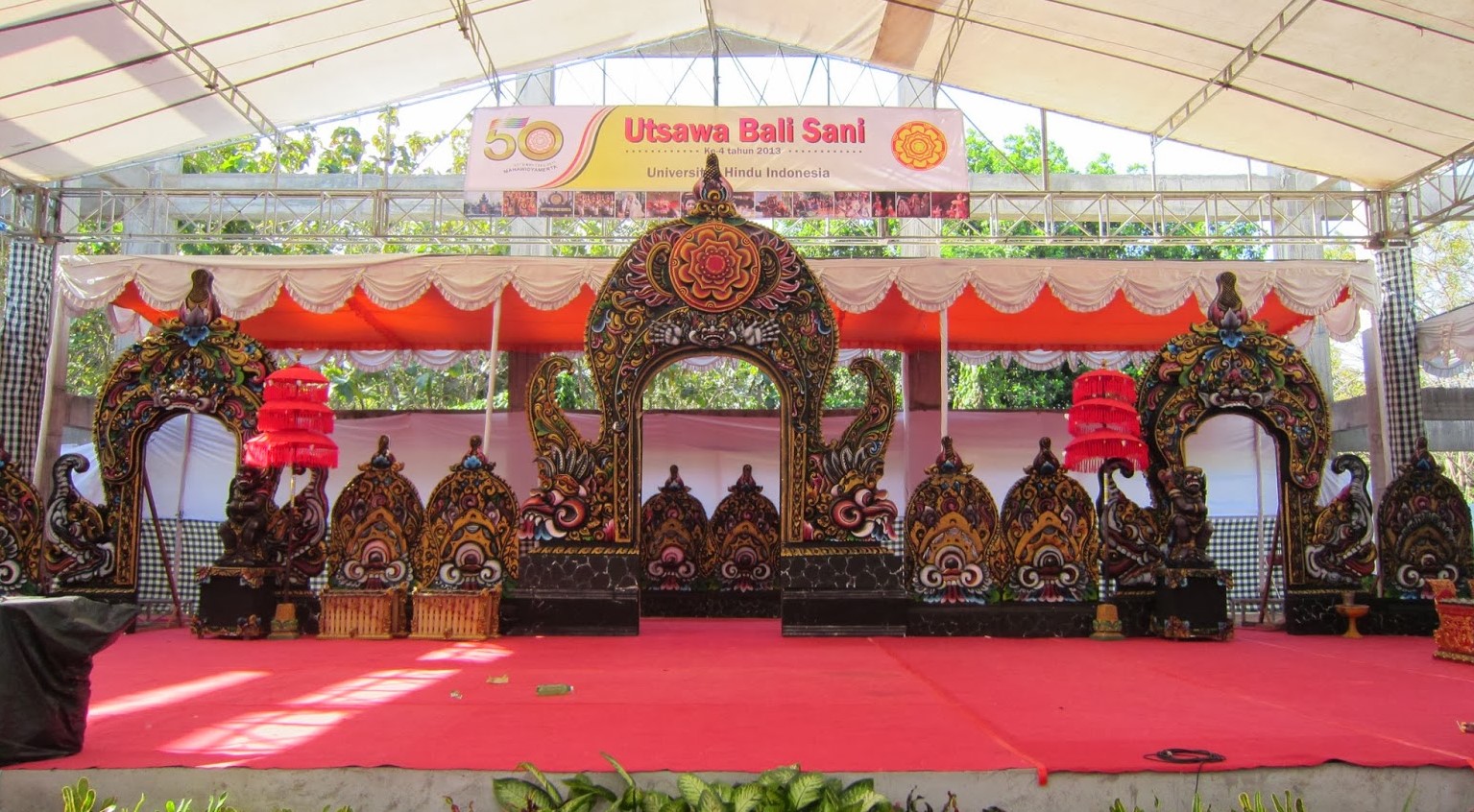 √ 30 Dekorasi Panggung 17 Agustus yang Kreatif Paling Meriah dan ...