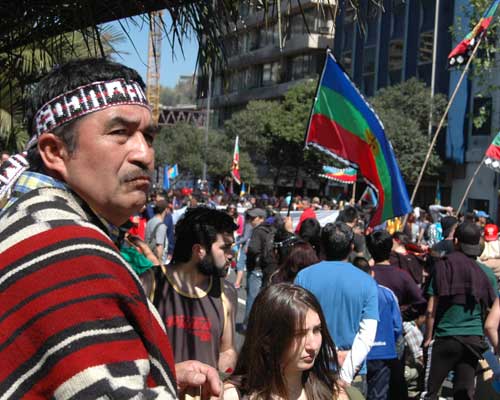Pueblo Mapuche : PUEBLO MAPUCHE EN LA ACTUALIDAD