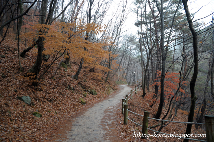 Hiking, Trekking, Local Tour in Korea: Obongsan (Obong mountain ...