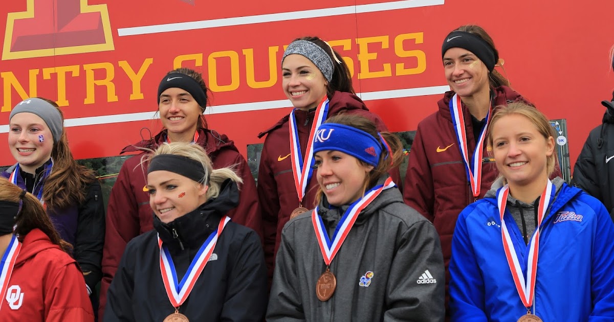Down the Backstretch: Gopher Women's Team Earn Spot at Nationals
