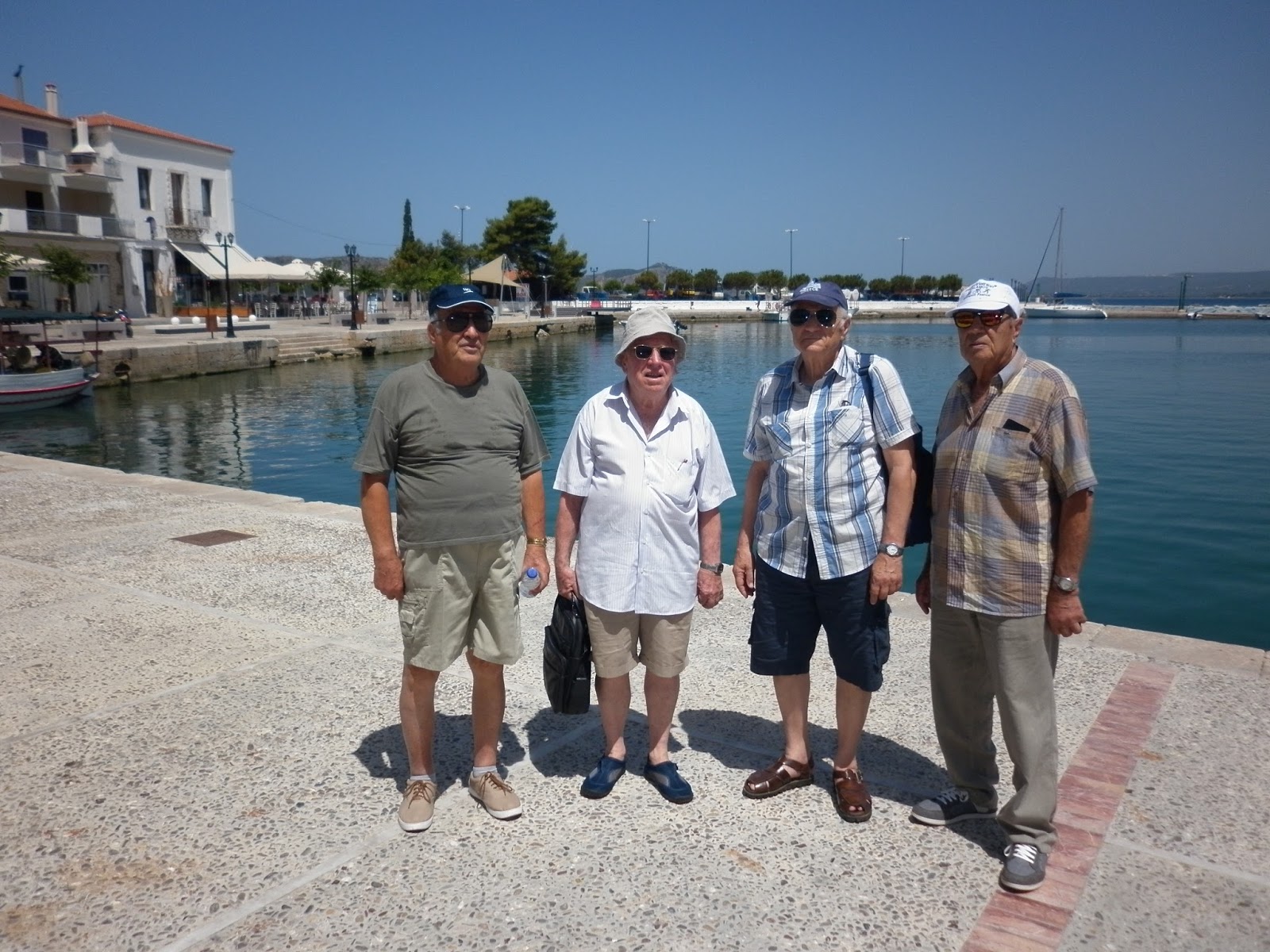 ΠΑΝΕΛΛΗΝΙΟΣ ΣΥΛΛΟΓΟΣ ΣΥΝΤΑΞΙΟΥΧΩΝ ΕΚΤΕΛΩΝΙΣΤΩΝ: Φωτογραφίες