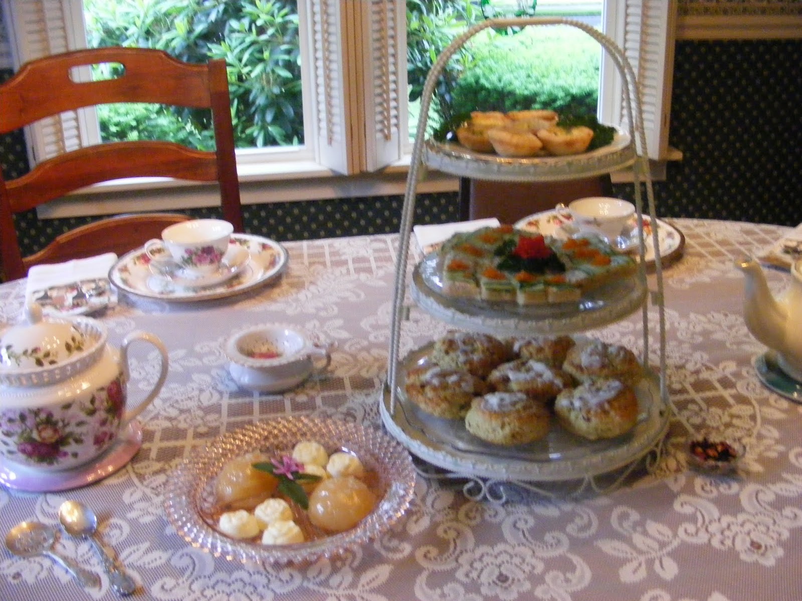 Tea At Gail's: Old Country Roses Tea