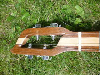 Shonky: Homemade Baritone Ukulele made out of Junk!