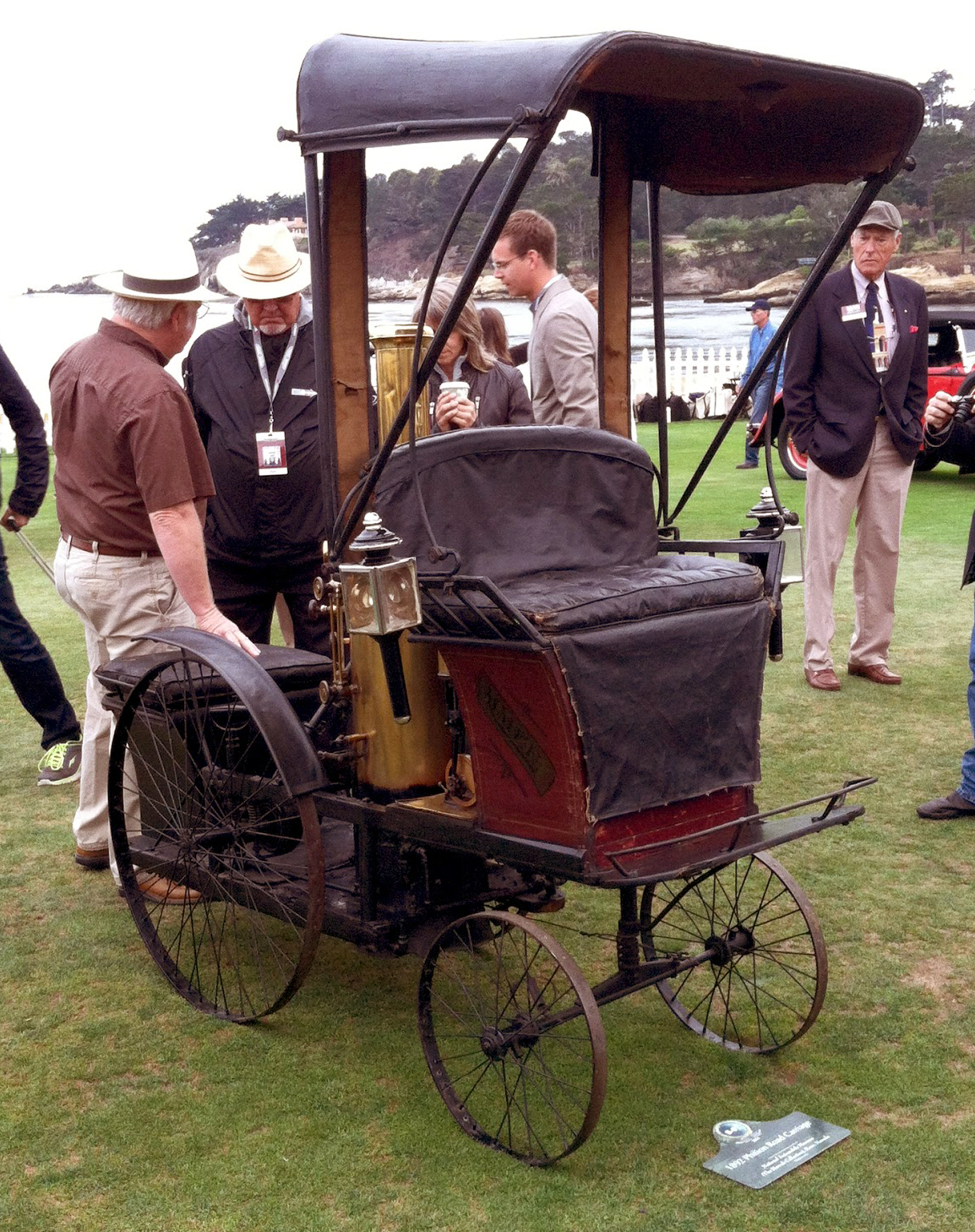 Just A Car Guy: A 1892 Philion Road Carriage, driver sat in the back