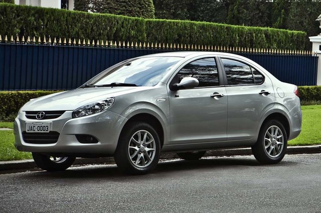 Jac J3 Turin 2012 | Carro Amador