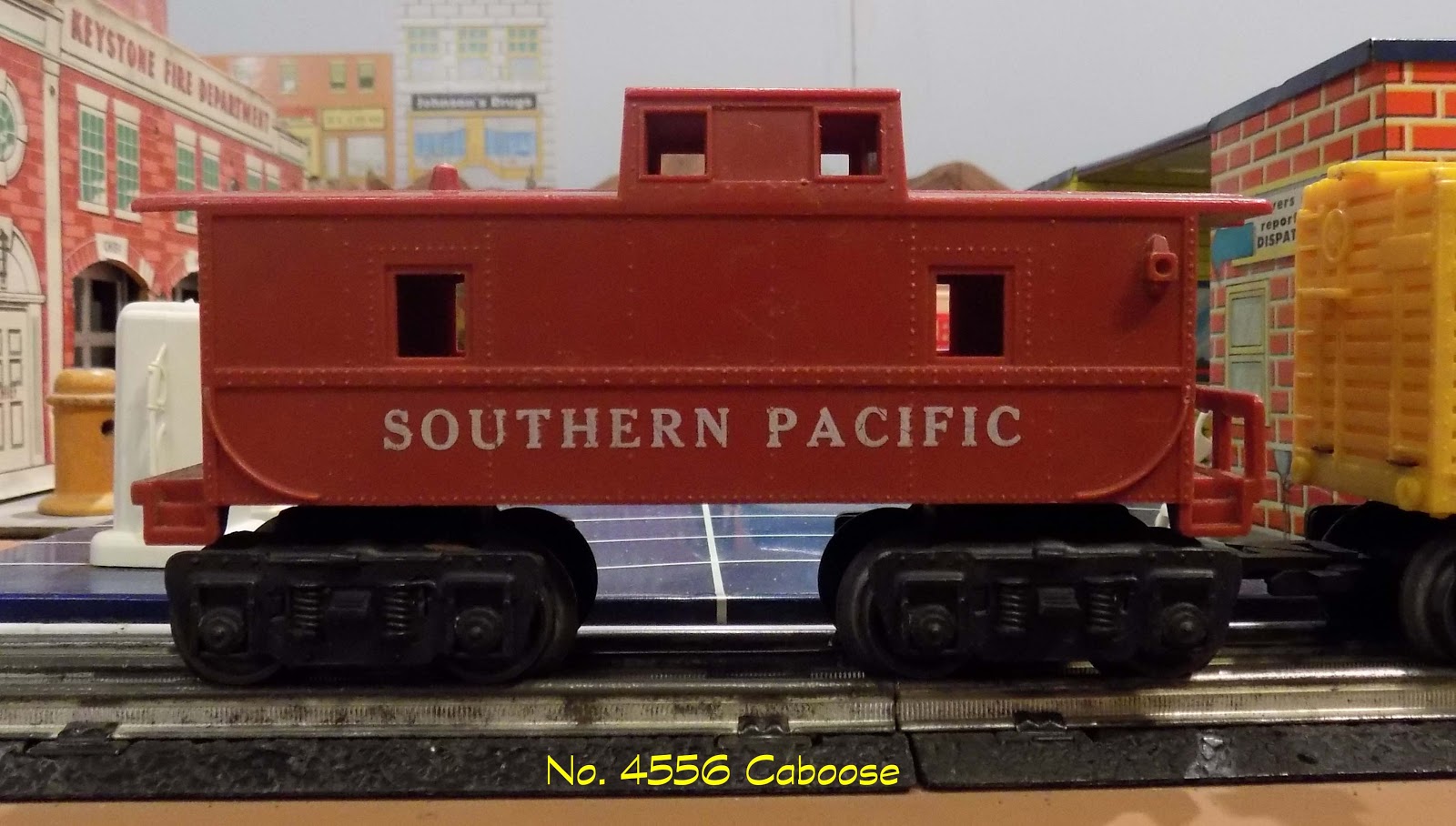 Toys and Stuff: TRAIN TIME: Marx Western Pacific E-7s & Plastic Cars