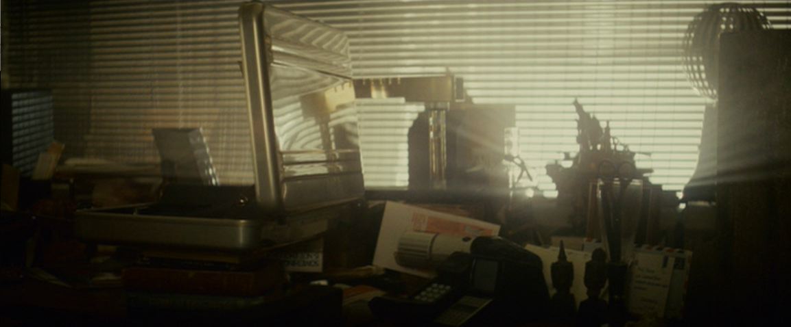 Architecture of Film: Architecture of Blade Runner [1982] Deckard's ...