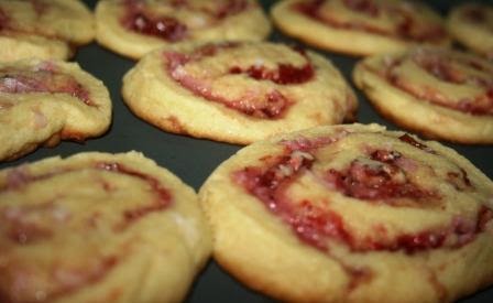 Two Bears Farm and the Three Cubs: Strawberry Jam Pinwheel Swirl ...