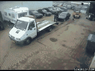 vavelhaber: Funny and fail driving and parking 2 gif