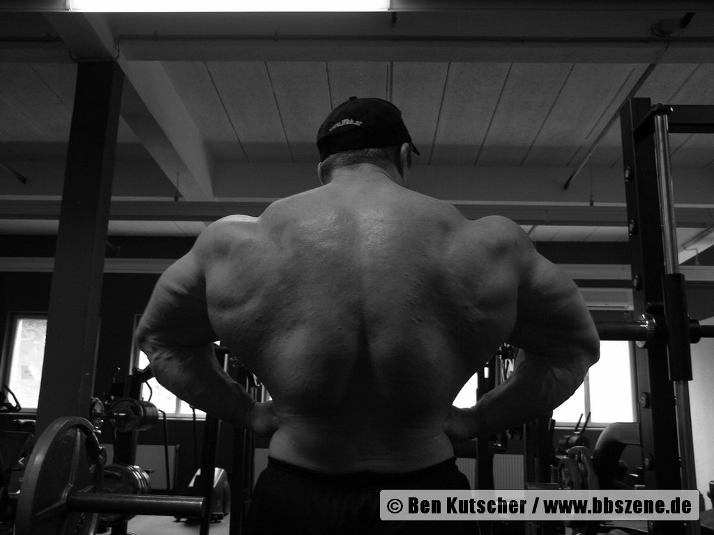 Muscle Lover: April 2012