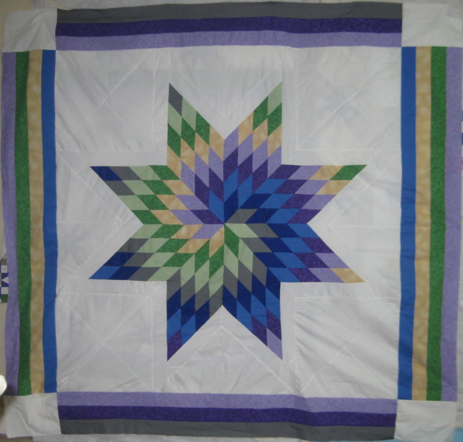 Mary Manson Quilts: Spiraling Lone Star Quilt Top