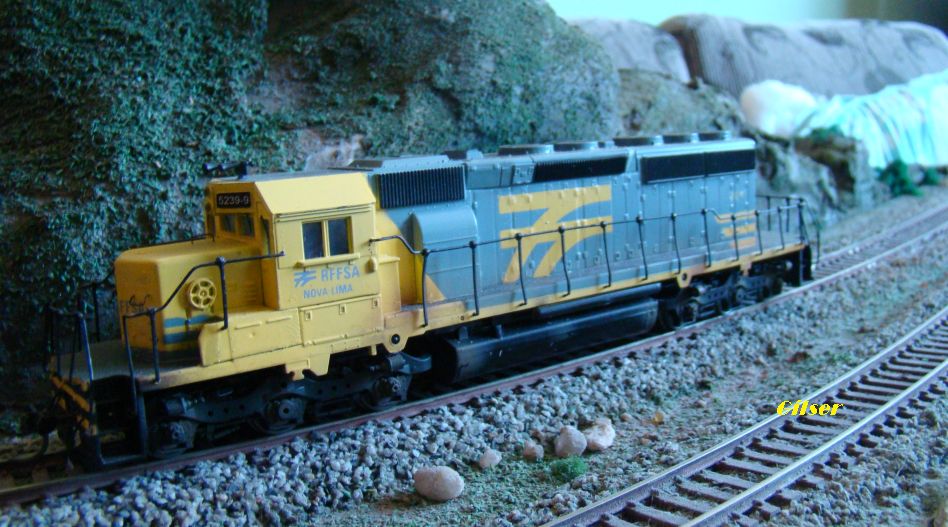 Gílser ferreo trens: SD40-2 RFFSA FASE II