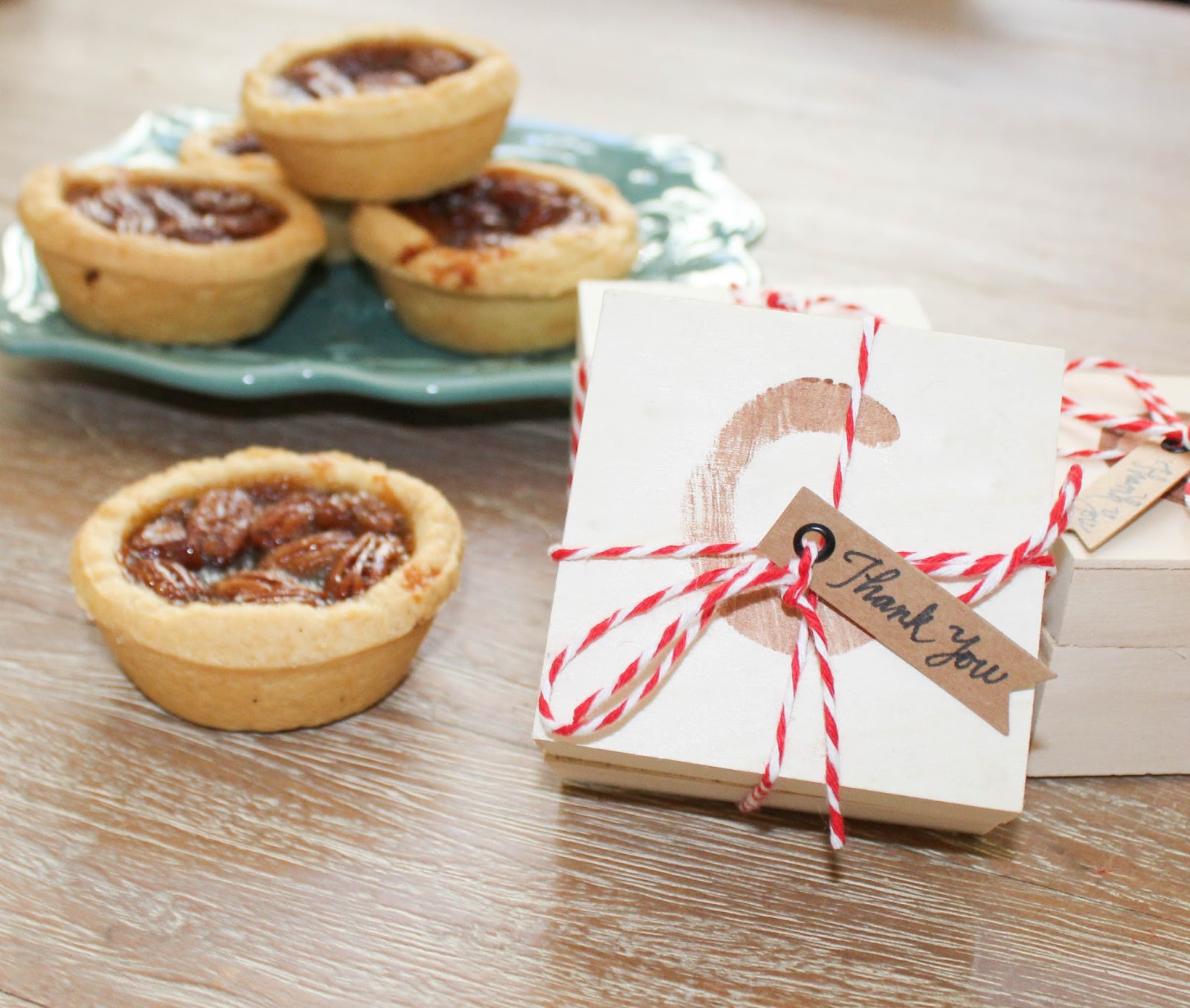 Designer Crafts: Hand Stamped Mini Pie Favor Boxes