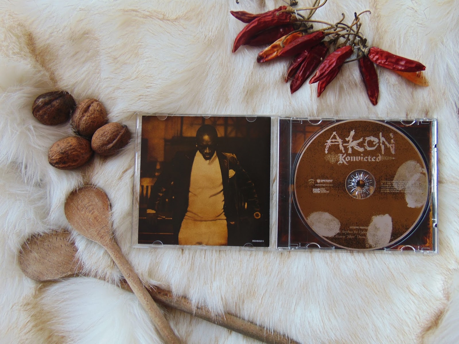 Recenzia na album Konvicted - Akon - LUKEYLB