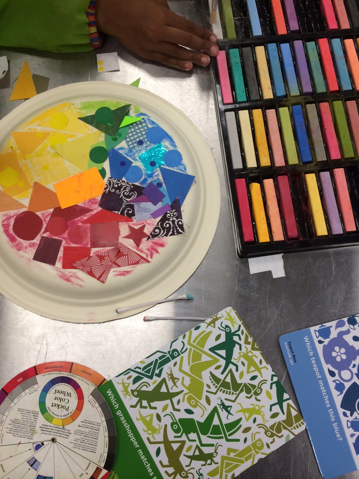 ACORN ART STUDIO: MAKING COLOUR WHEELS