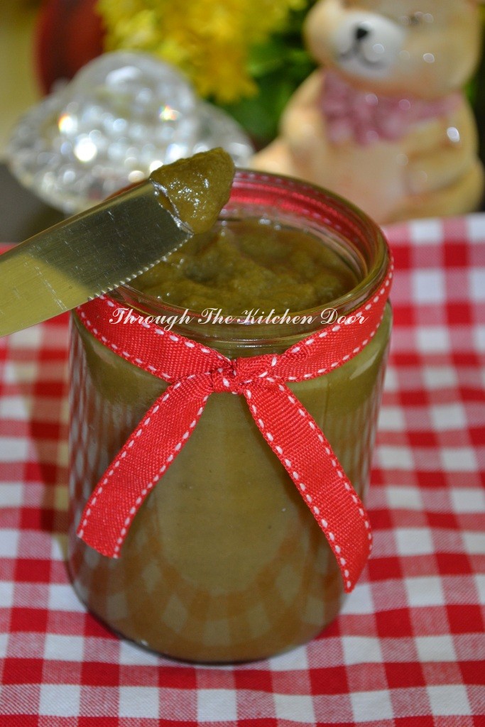 Through The Kitchen Door: Homemade Kaya (Coconut Jam)