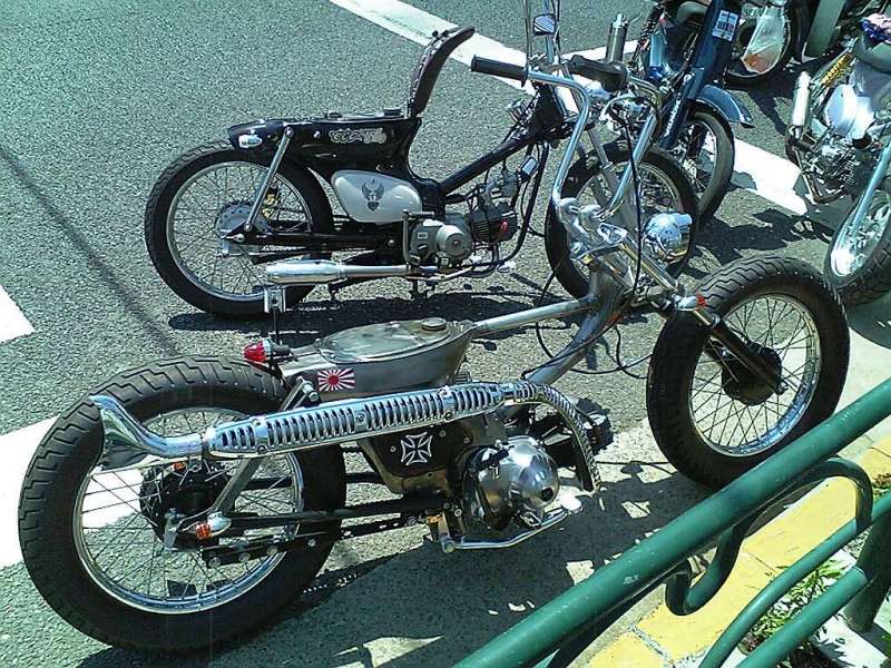 MOTORCYCLE 74: Custom mopeds