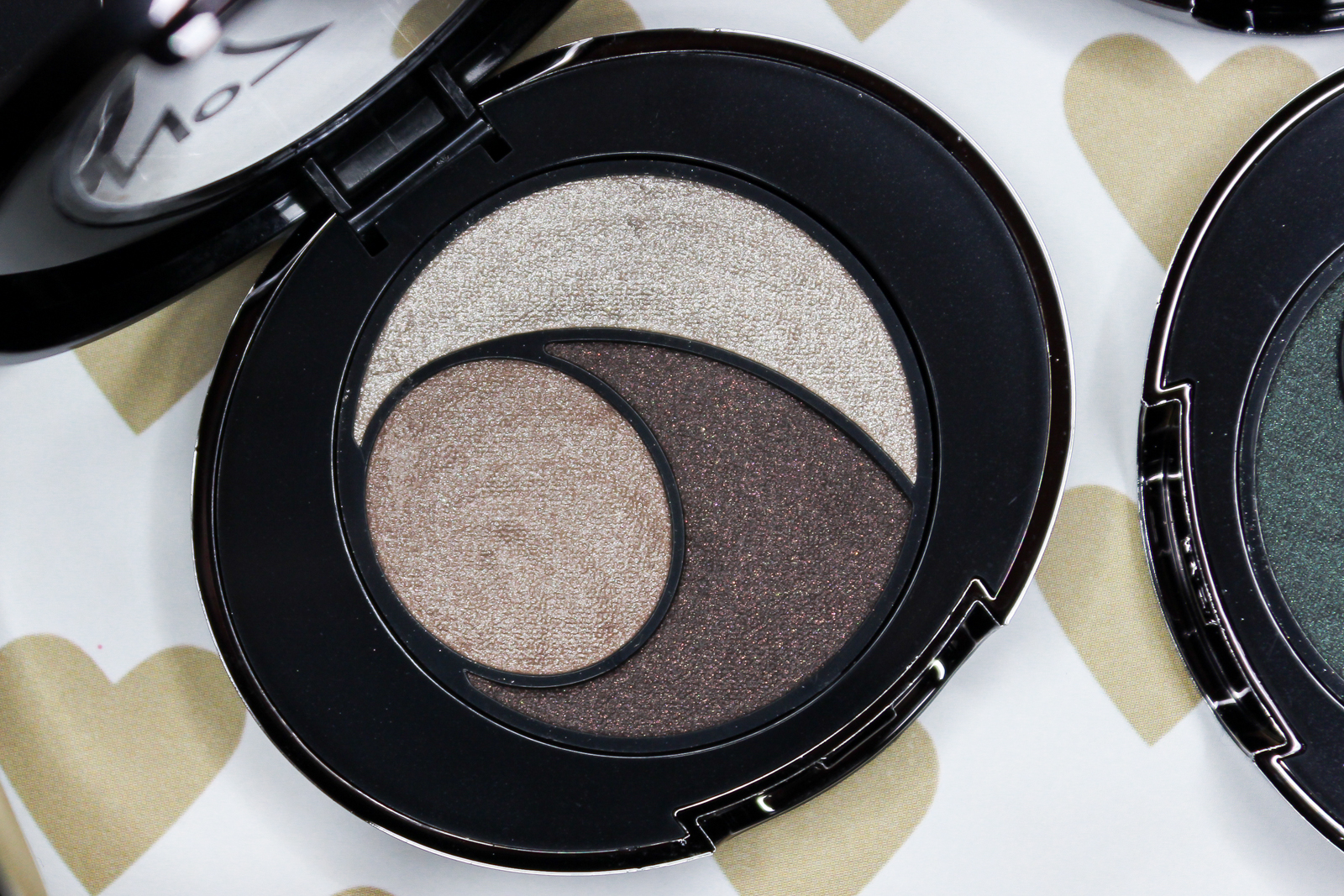 Review│No7 Stay Perfect Eyeshadow Trios - Makeup Moment