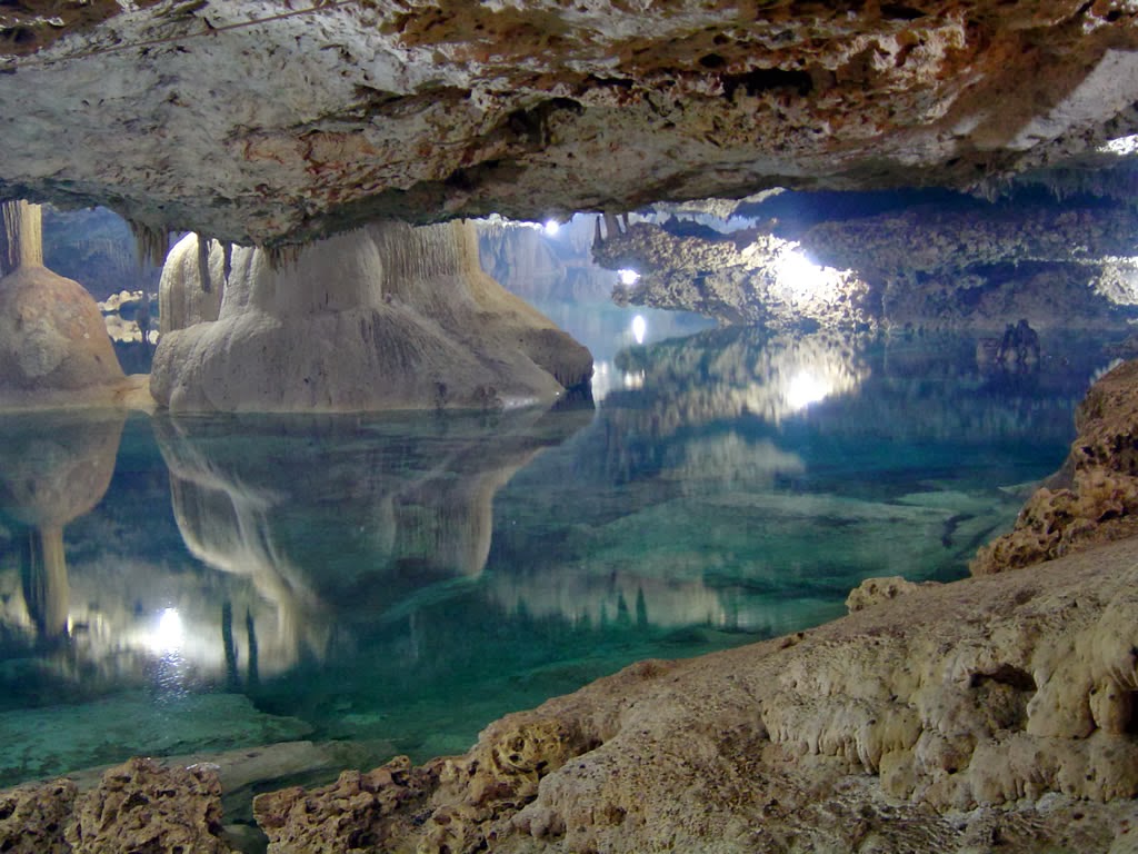 Travel Ideas & Tips: Did You Know Underground Lakes of The World?