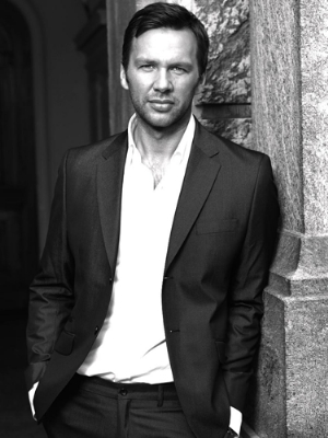 Playboy|Hughhefner|hansfhansen: Hugh Hefner's superior has finally ...