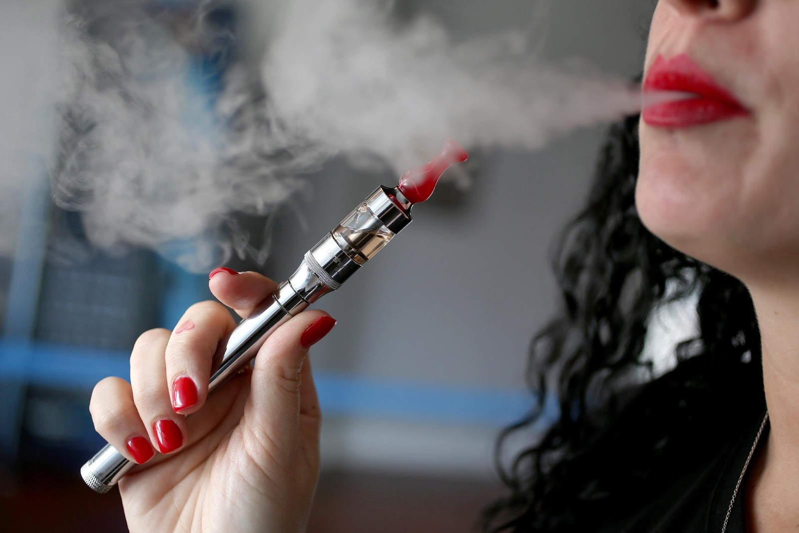 The Rural Blog: Electronic cigarettes reduce tobacco cravings, make it ...