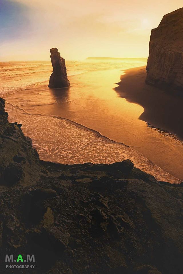 Discover Balochistan: Sapat Tower. Sapat Beach, Balochistan