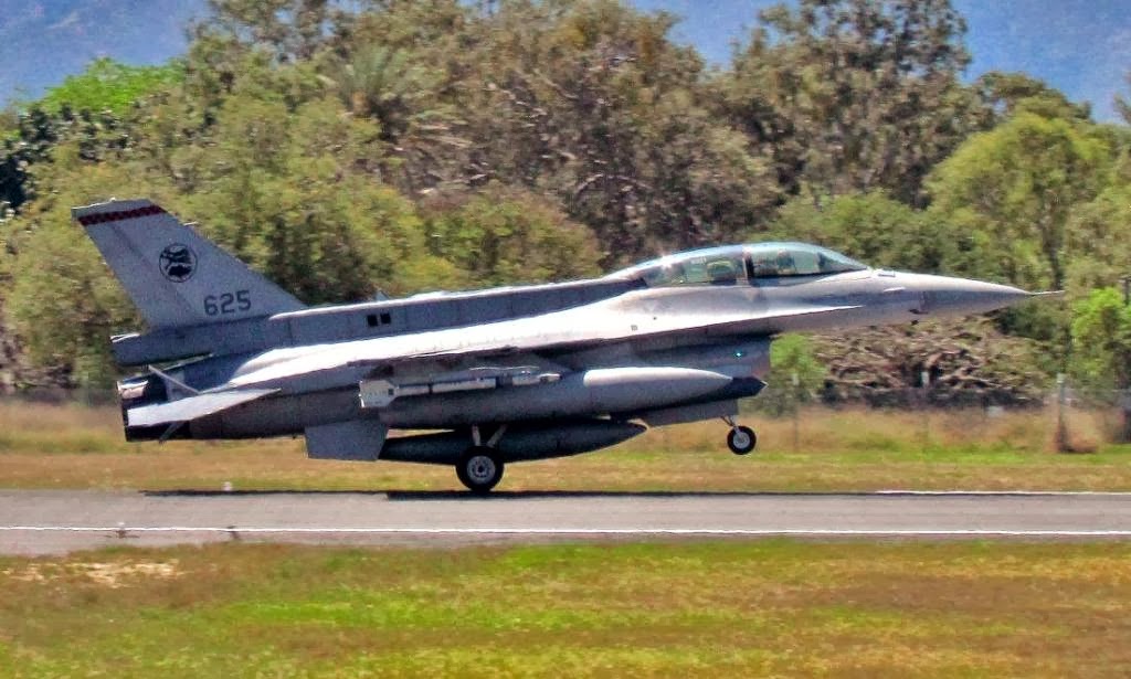 Central Queensland Plane Spotting: More Stunning Photos of the RSAF ...