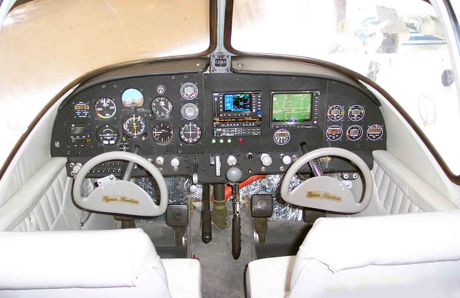 nhungdoicanh: North American / Ryan Navion