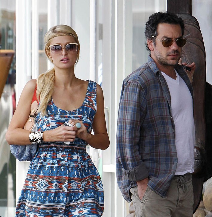 Todd Phillips Girlfriend