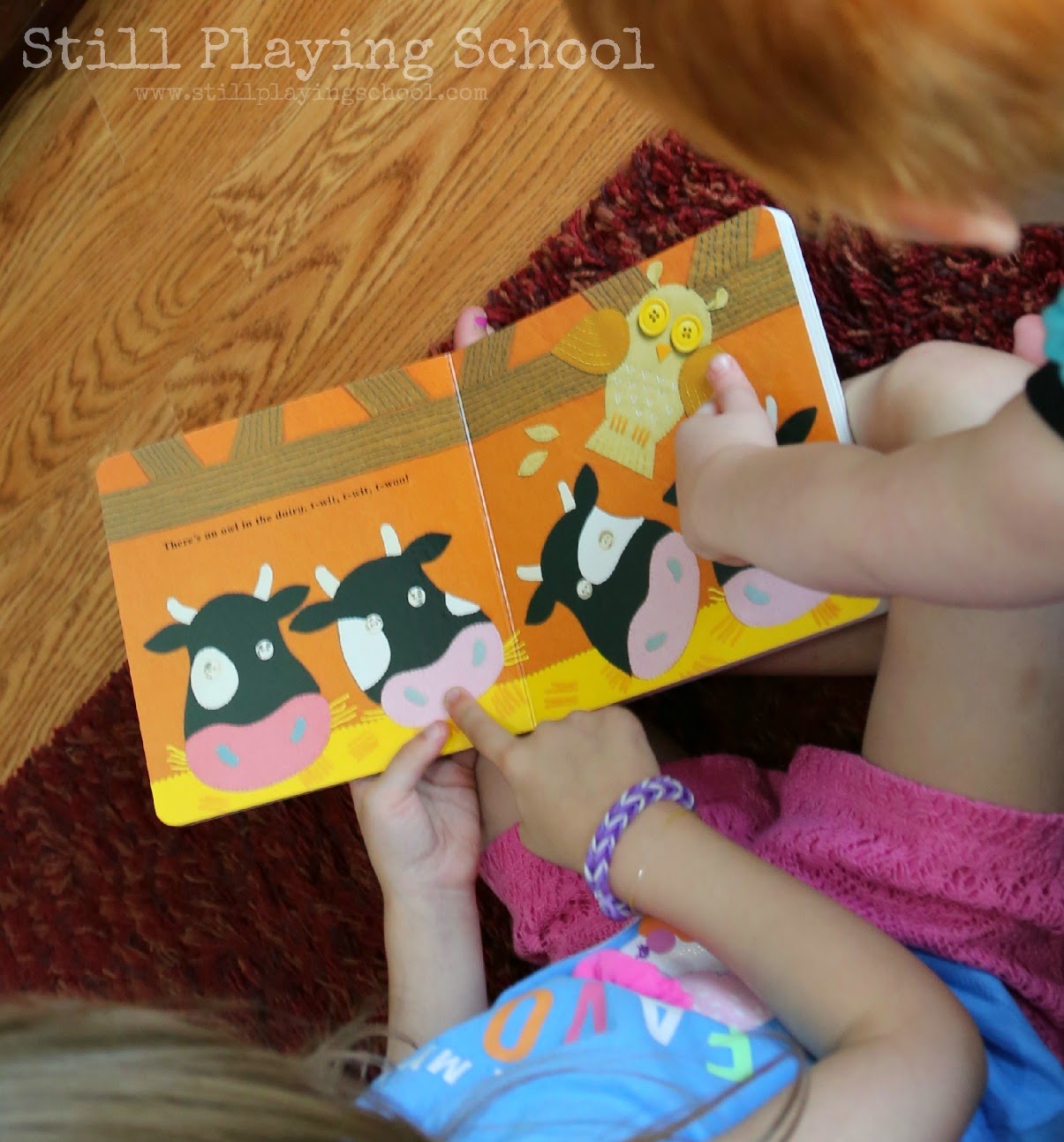 Picture Walk Preview for Early Readers | Still Playing School