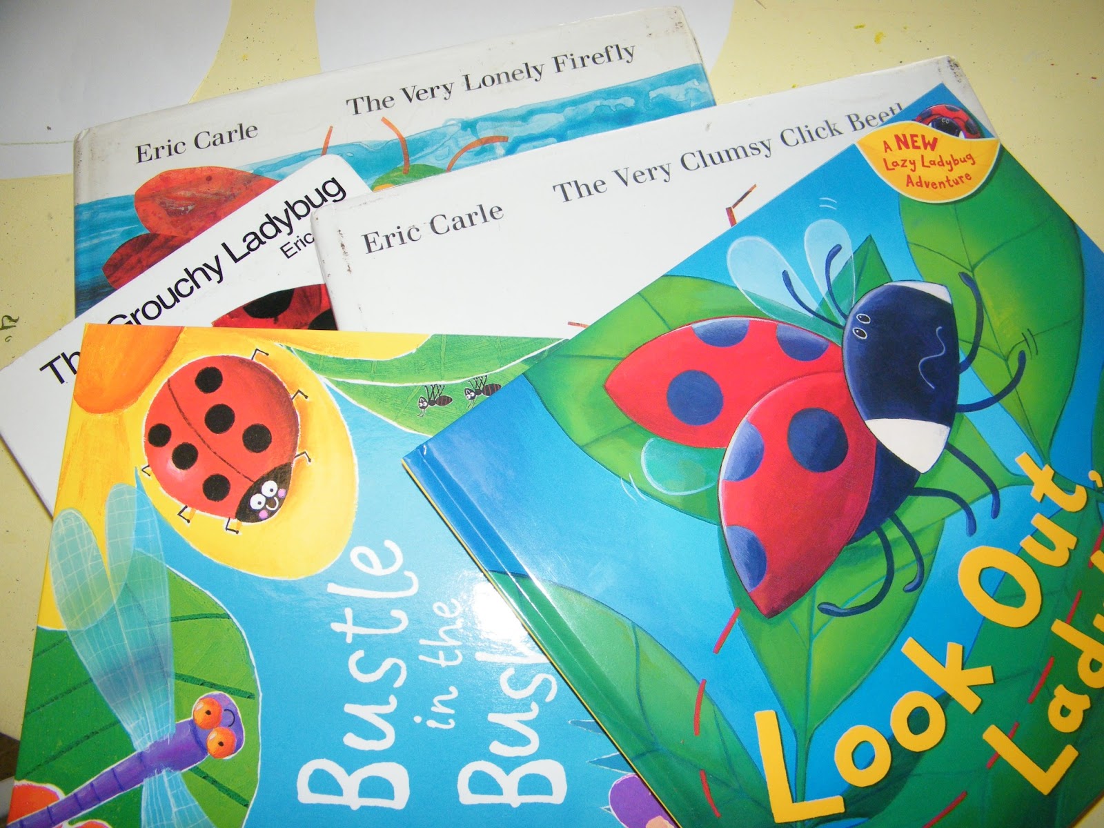 Adventures-In-Mommy-Land: Bugs in a Jar