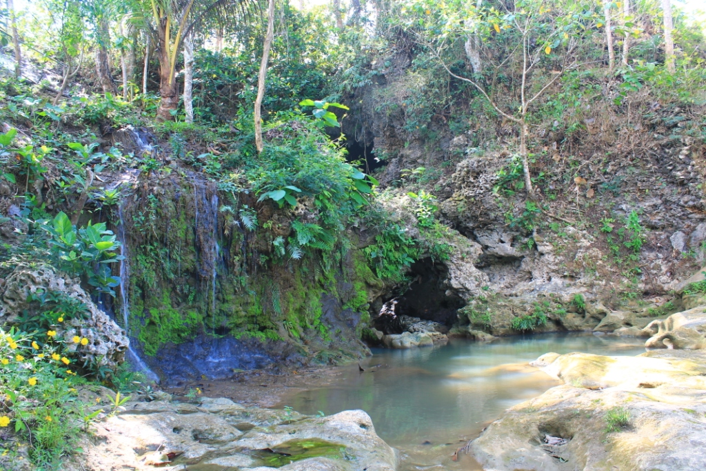 Berwisata ke Perut Bumi di Taman Jurug Goa Luweng Blitar - silviananoerita