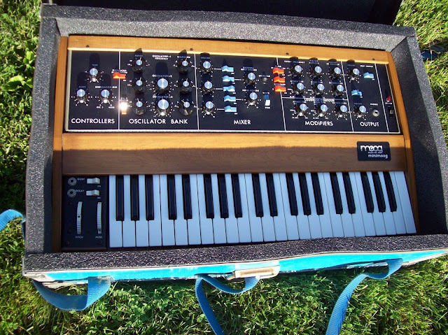 MATRIXSYNTH: Mini Moog Model D Vintage Synthesizer Museum Quality SN 9161