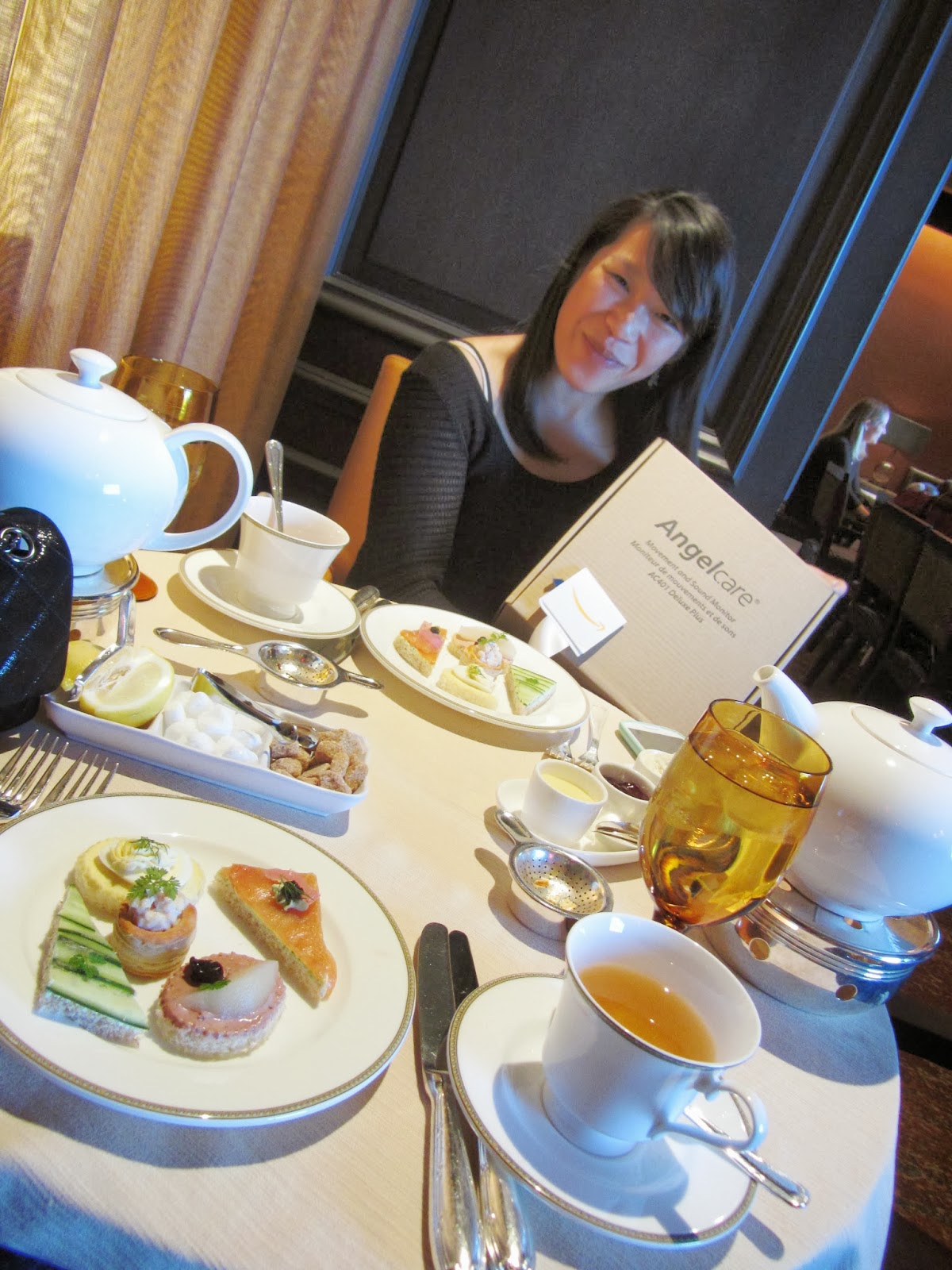 COCOBELLA BALLERINA: High Tea @ The Ritz Carlton & Shopping Fun!