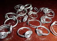 Totally Tutorials: Tutorial - How to Make an Adjustable Ring Base