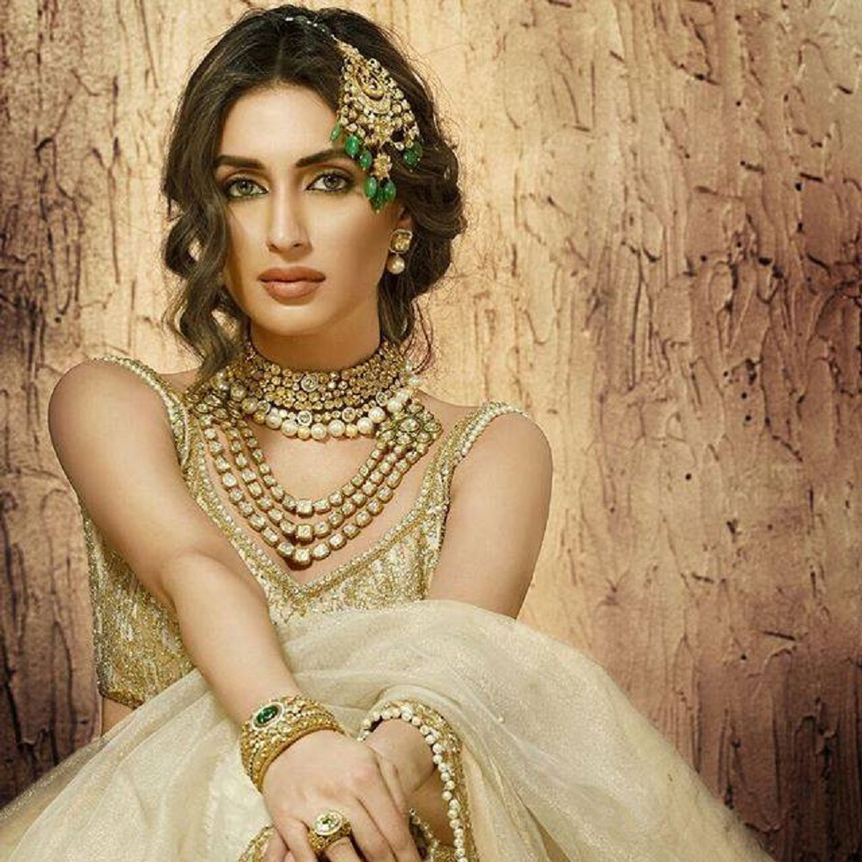 Beautiful Iman Ali HD Wallpaper - all 4u stars wallpaper