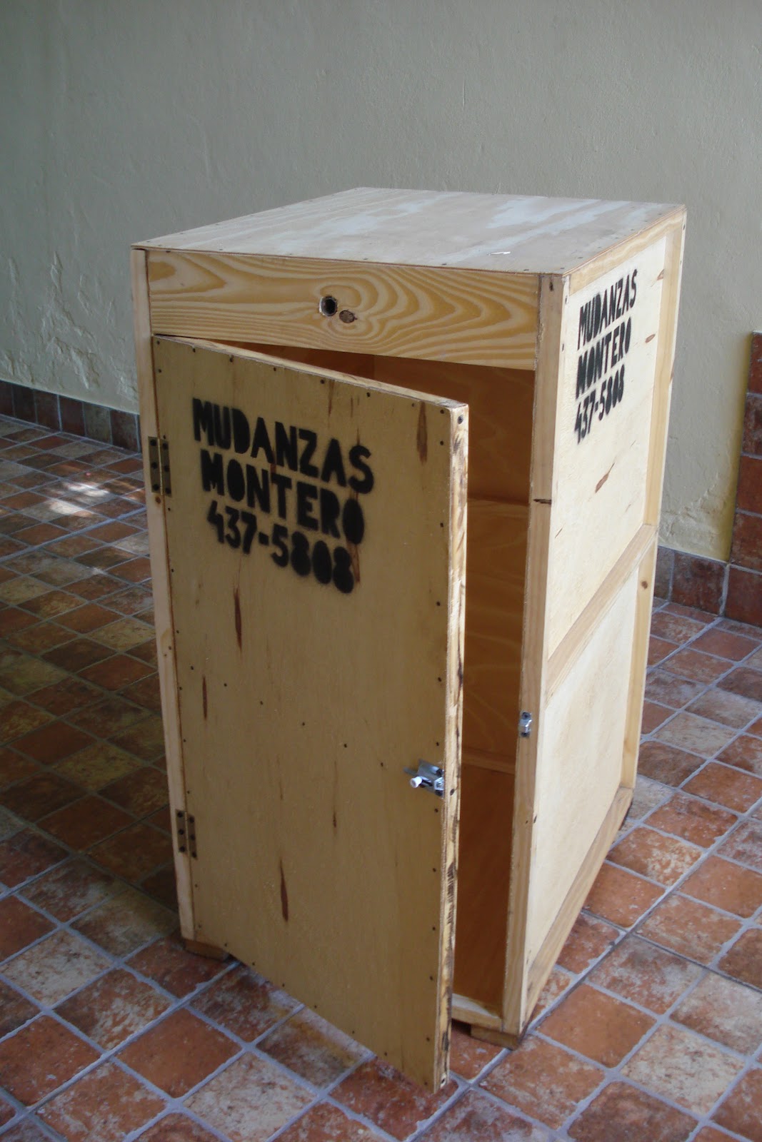 MUDANZAS MONTERO: ROPERITOS PARA MUDANZA