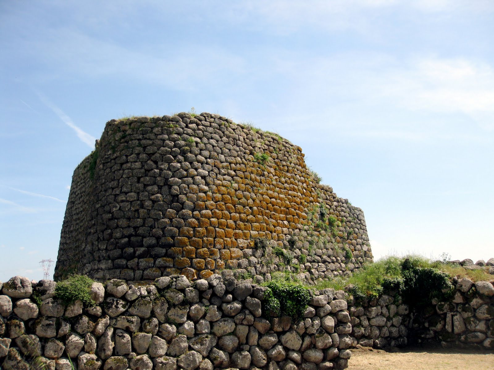 A Moveable Beast Cornered in Paris: The Nuraghe