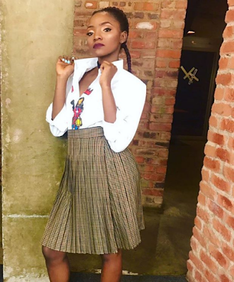 Simi's performance outfit at Big Brother Naija eviction show got people ...