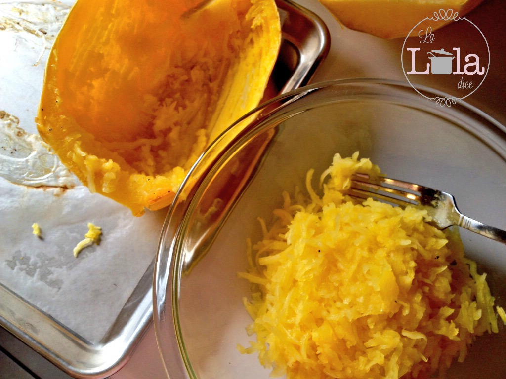 Spaghetti Squash / Calabaza espagueti | La Lola Dice