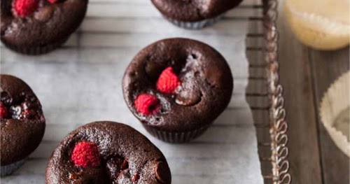Double-Chocolate Raspberry Muffin recipe | How About Orange
