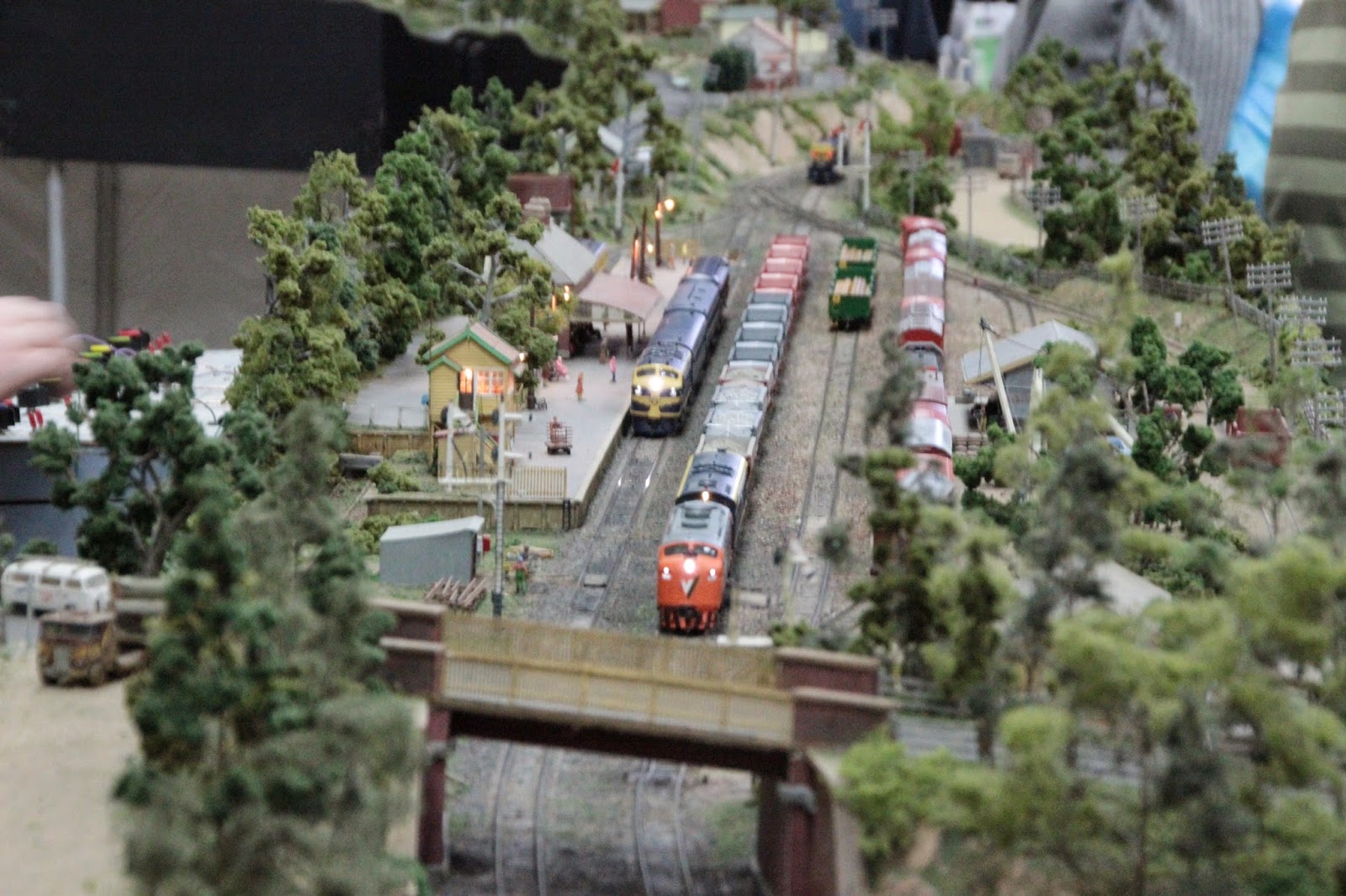 Barcoola: Hobsons Bay model Railway Exhibition 2014 report.